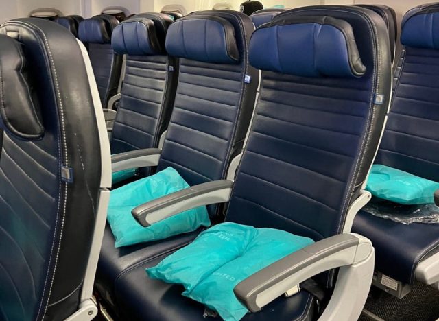 United 767-400ER Seat Map - Airportix