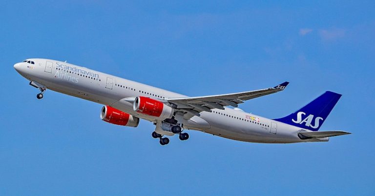 SAS Airbus A330-300 Seat Map - Airportix